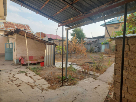 Продаётся Участок в Мирабадском ра-не где Азербайд-кий центр 4,34 сот
