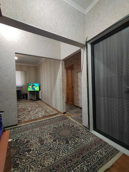 Срочно продам 2ком квартиру напротив ЭКО базара.Феруза