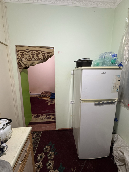 Chilonzor 19kv 1 hona 1 etaj 300$