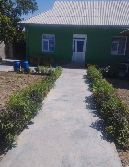 hovli joy 4 sotix Akmal Ikromovda