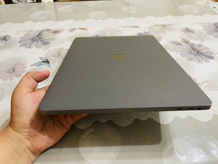 Macbook pro 2018. Macbook pro 15 inch LL/A