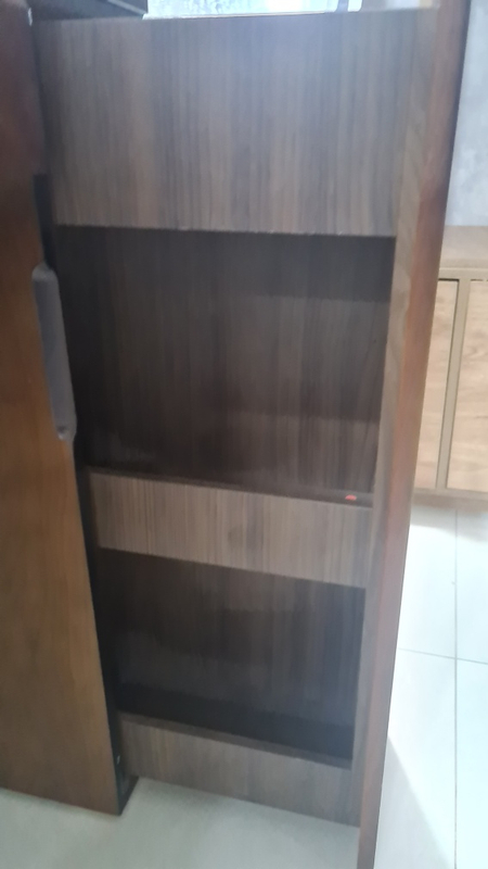Продаётся трюмо/ шкаф с зеркалом