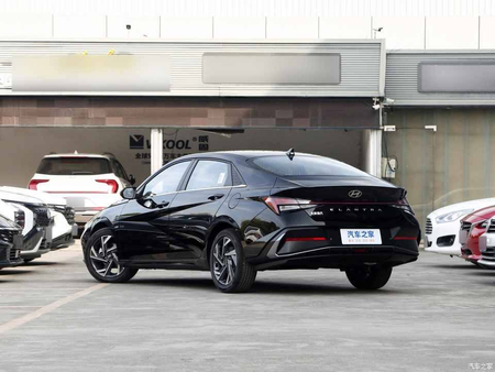 Gonzo Motors - Hyundai Elantra 2024