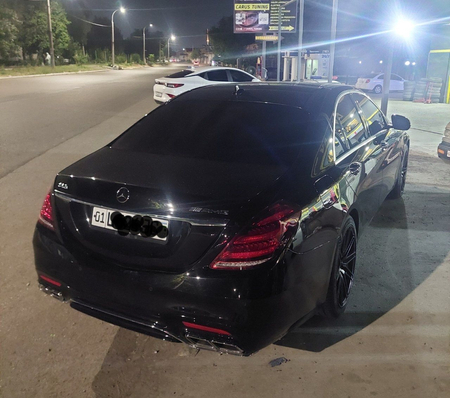 Mercedes S400 Hybrid W222