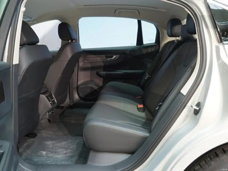 Hongqi e-qm 5 qora rang