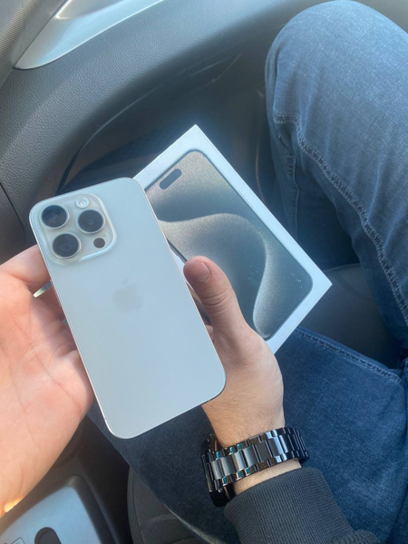 iPhone 15 pro сотилади