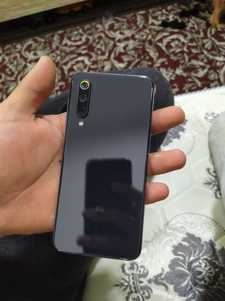 Xiaomi 9.  Srochno telimi iPhone alishtiraman
