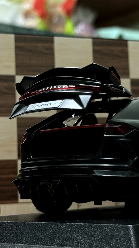Lamborghini Urus Mansory original 1:24 modelka MANSORY EDITION
