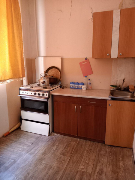 Сдается квартира на 13квартале Чиланзар 1*2комнатную для семьи.250$