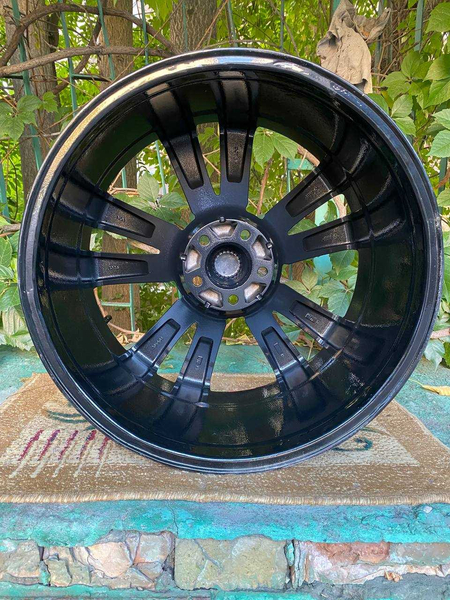 Chevrolet Double 5-Spoke Black Piano with Red Accents (Redline) R20
