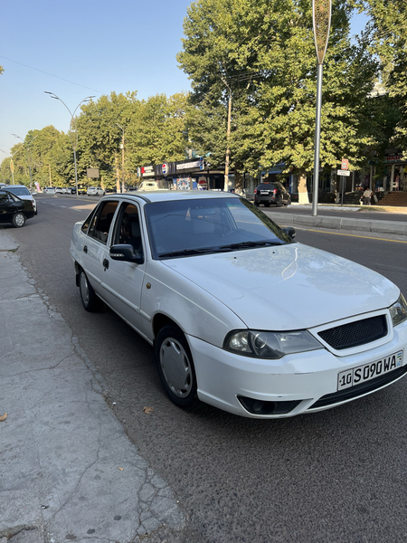 Nexia 2 sotiladi