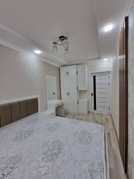 Продается 2 в 3 на Шота Руставели Азия гостиница
