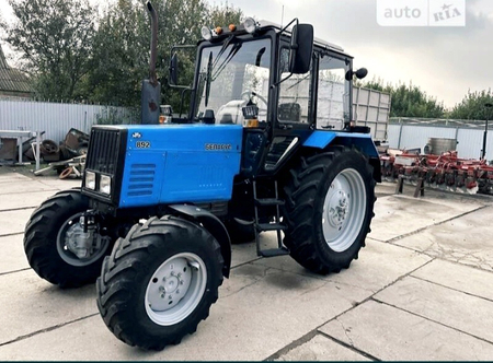 Tractor Belarus892 halol nasiyaga yillik 8%dan