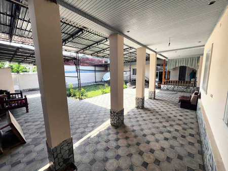 UY sotiladi  kengroq maydoni