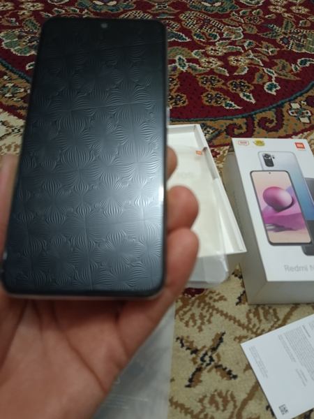 Redmi Note 10S коробка с документами присутствует