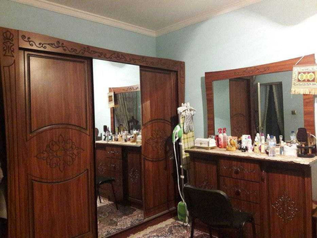 Продам спальный гарнитур, комплект   диван трюмо шкаф тумба