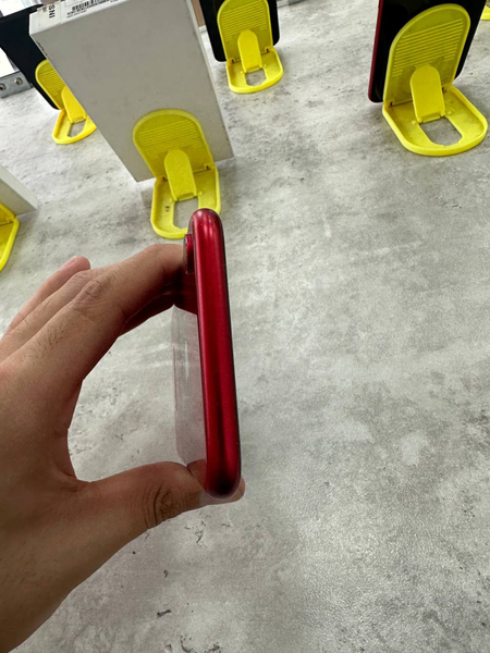 Iphone XR sotiladi