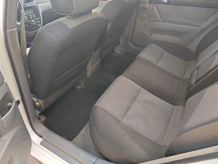 Продается автомобиль LACETTI 1.8 автомат