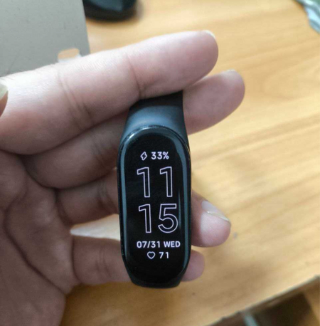 Mi band 7 sotiladi