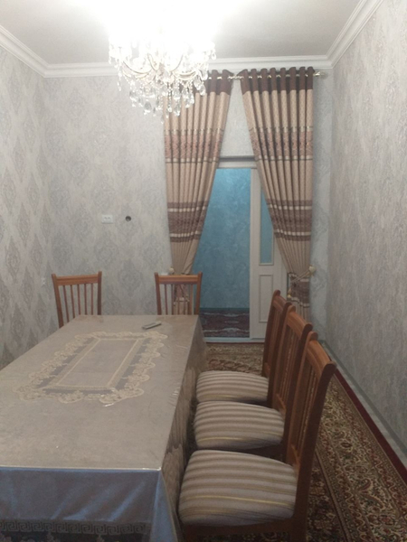 Ц2ада 4 этажда янги домда 3хонали кв срочна ижарага 300$га берилади