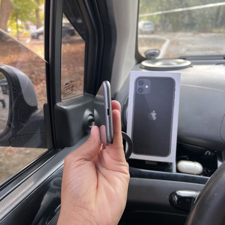 Iphone 11 64 gb karopkali ochilmagan