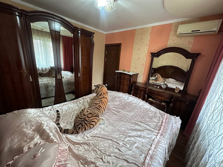 Продаётся 4/1/4 Дархан