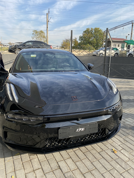 ZEEKR 001 z - sport do res