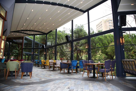 Pergola. Kafe restoran va uylar uchun tent
