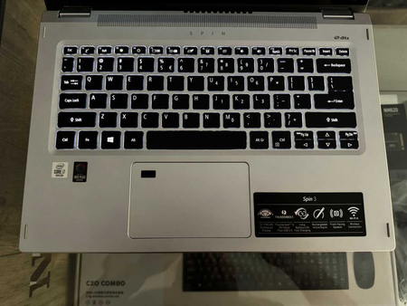 Acer Spin 3 Сенсорный Intel Core i7-1065G7 озу8гб 256ssd