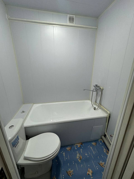 Продаю 2 комнатную Миробадском районе Бакалея