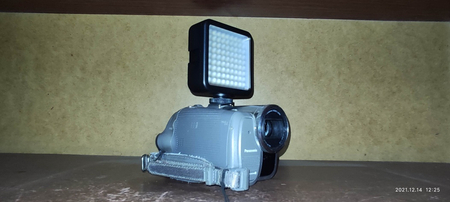 Prodam videokameru Panasonic NV-GS75 miniDV