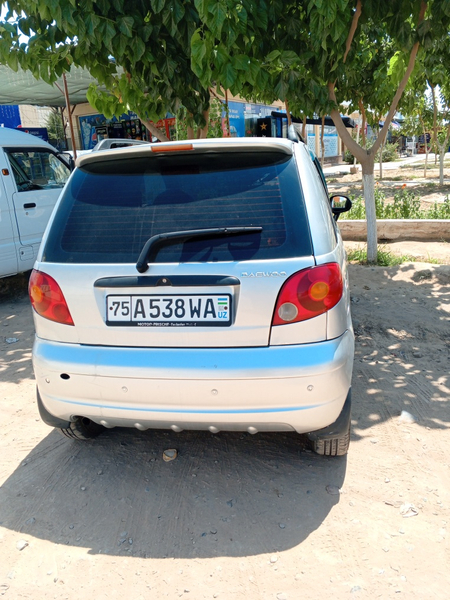 Matiz sotiladi surochno