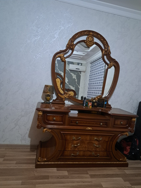 XITTOY MEBEL sotiladi srochna