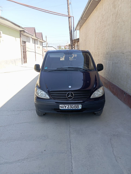 Mersadez Benz Vito