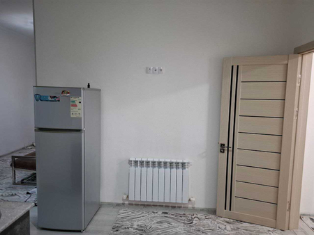 СРОЧНО !! Продается квартира в Яшнабаде 1/4/8 ( 38 кв/м ) Янгиобод