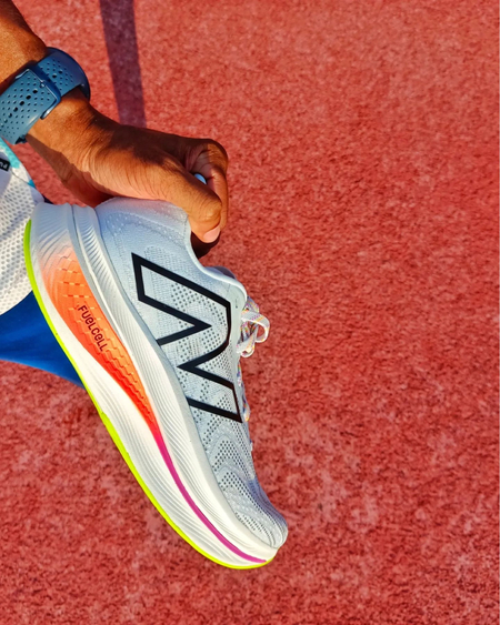 New Balance FuelCell SuperComp Trainer v2