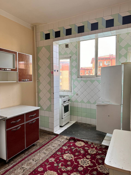 Продам квартиру ор. Пакентский рынок