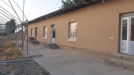 Issiqxona sotiladi