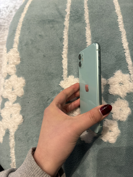 Iphone 11 128гб ментол цвет