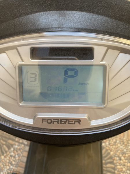 Elektro skuter moped