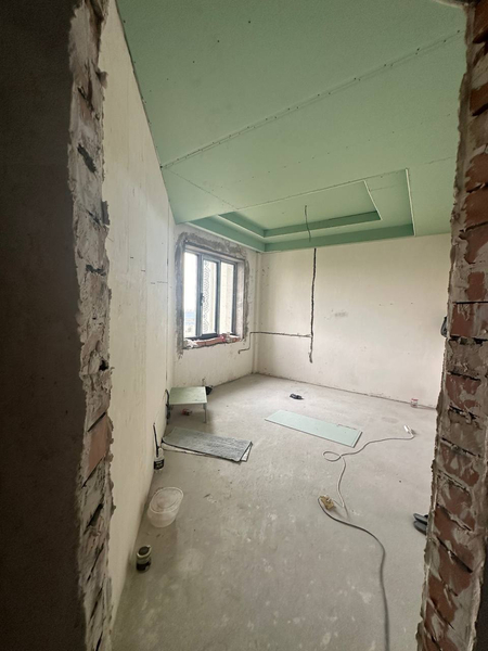 СРОЧНО продается квартира 3в4/9/10 105м2 в ЖК «Узбегим» на ул. Бабура
