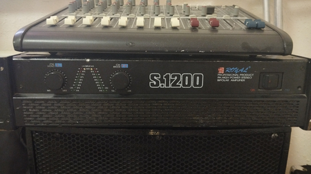Mackie va Royal S1200 kones sotiladi
