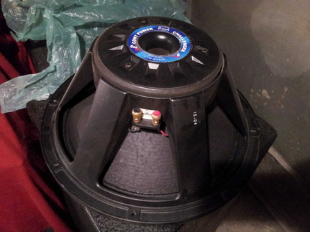 Продается компл.аппаратуры
DYNACORD 2x1000 watts
