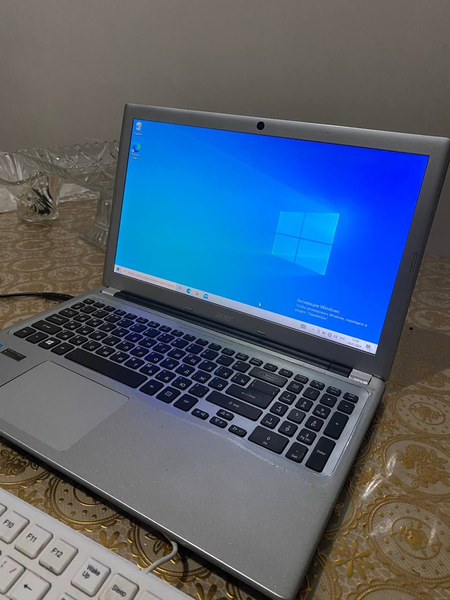 Acer noutbuk sotiladi. Intel Core i5