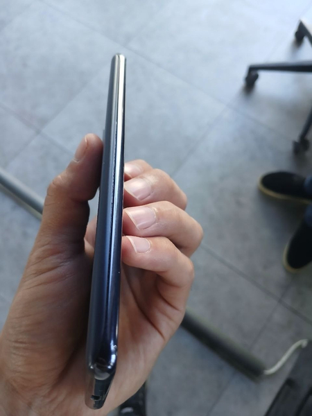 Samsung s20 FE Holati alo