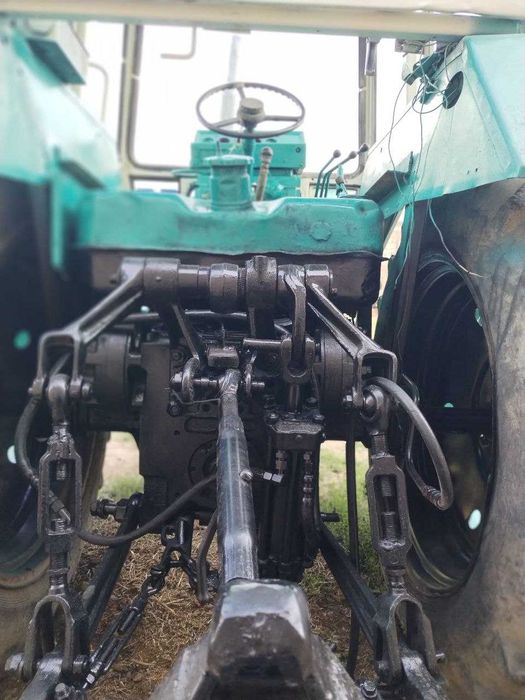 Traktor Sotiladi
