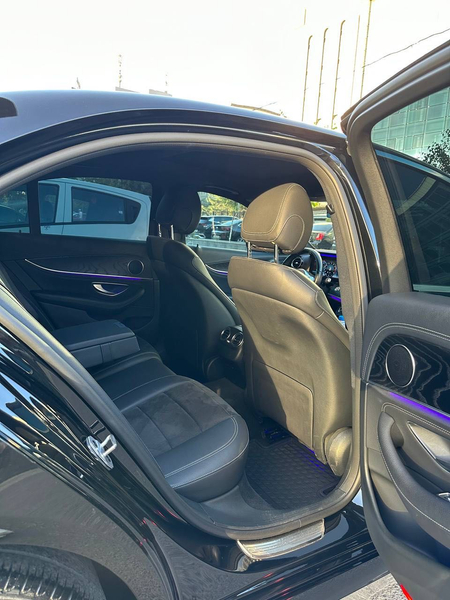 Mercedes Benz E200