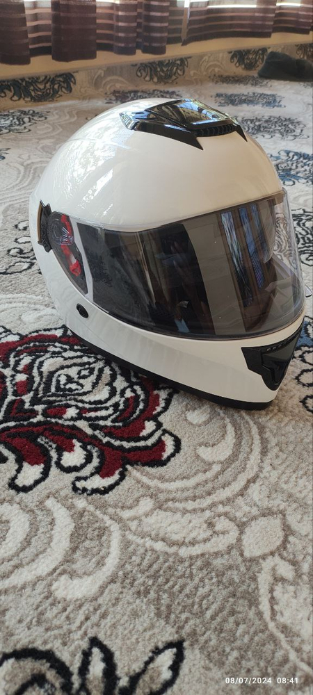 Moto shlem oq arginal