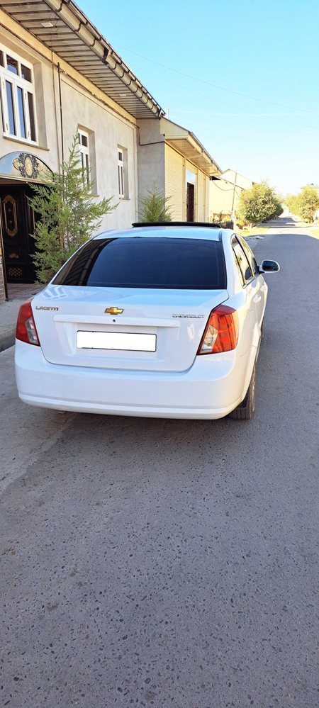 Lasetti 1.8 2009