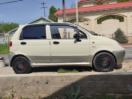 Matiz best 2010 holati ideal gaz benzin yuradi  pul juda zarur